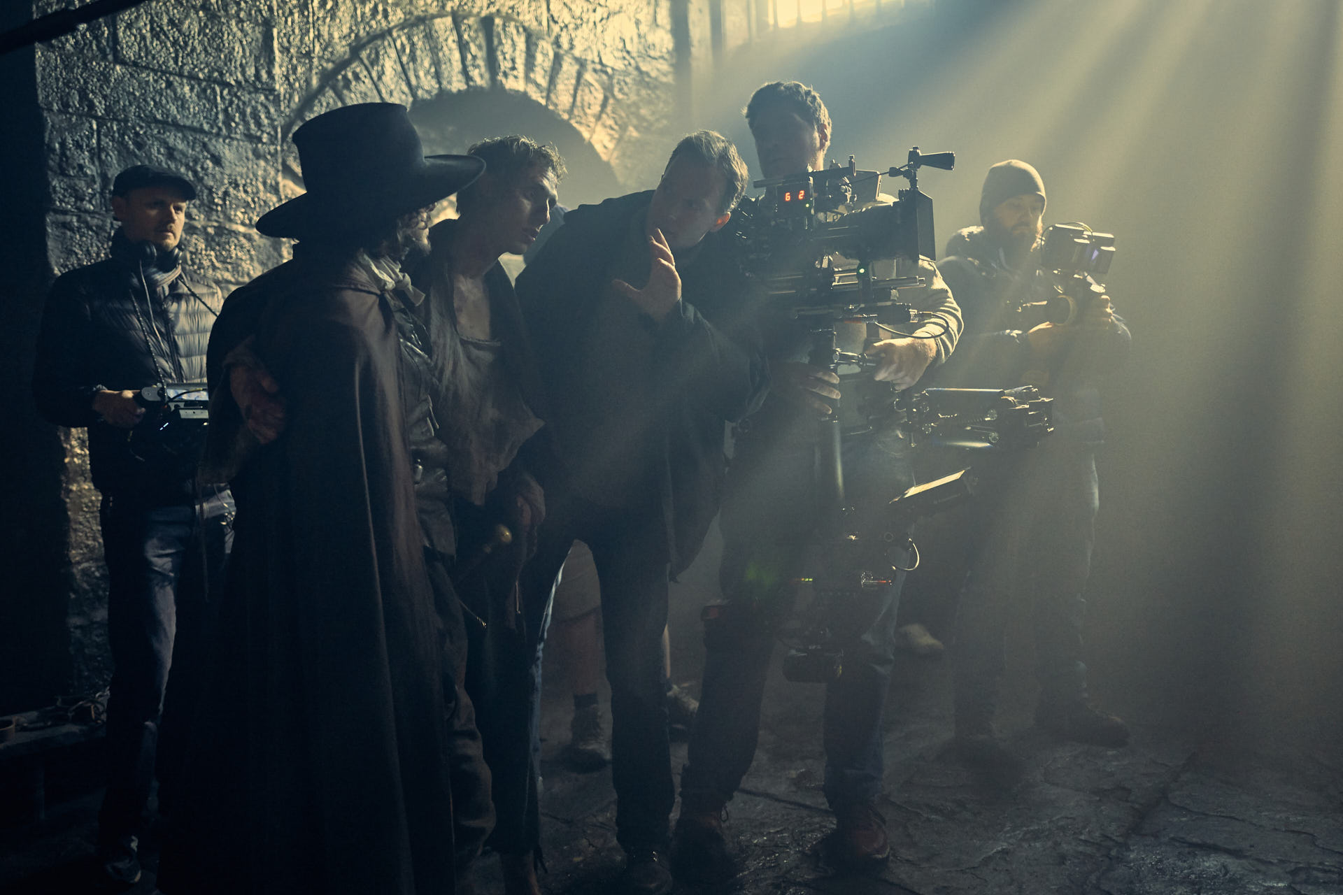 Behind the Scenes - Robert Viglasky