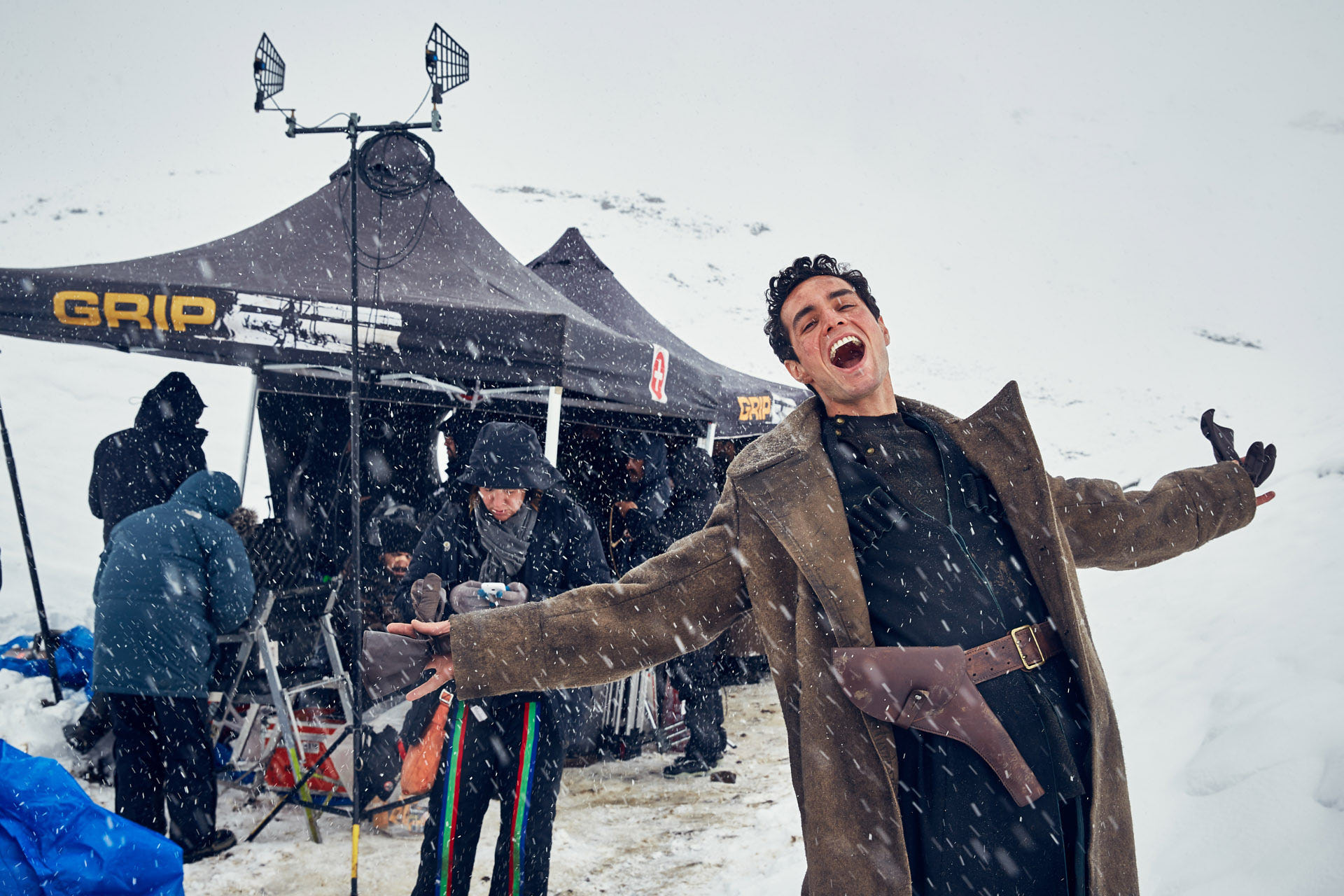 Behind the Scenes - Robert Viglasky